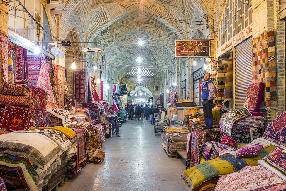 Tehran’s Grand Bazaar – from Angry Birds to pomegranates – The Supply ...